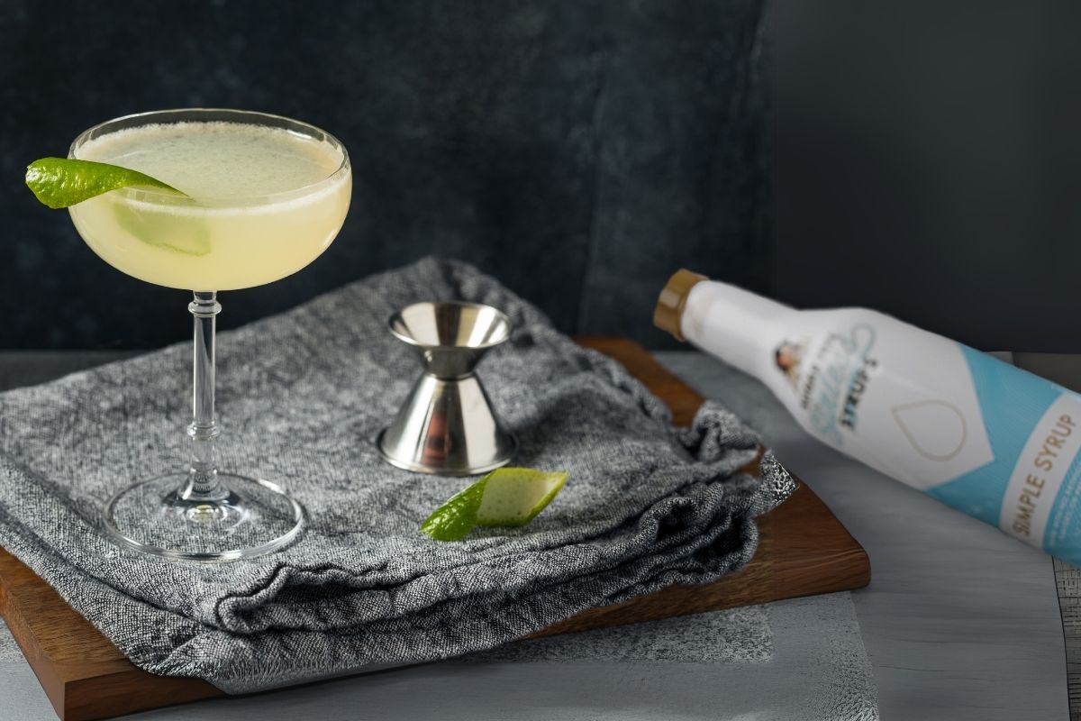 Vodka Gimlet Recipe | Miss Mary's Mix